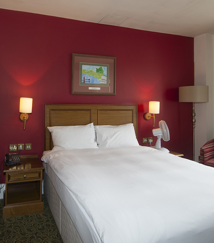 Wetherspoon Hotels | Henley-on-Thames | The Catherine Wheel