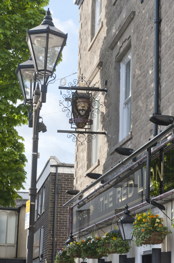 Wetherspoon Hotels | Doncaster | The Red Lion
