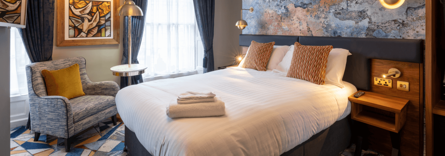 Book today | J D Wetherspoon Hotels