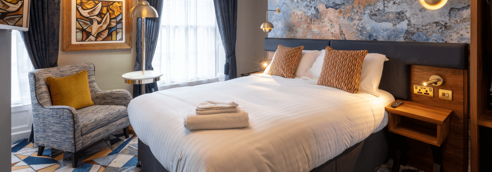 Book today | J D Wetherspoon Hotels